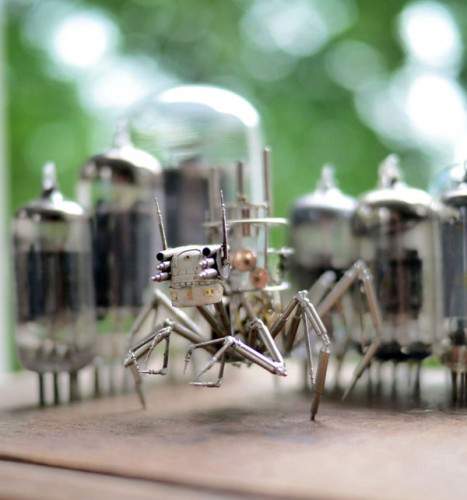 tiny-mechanical-insects-08 – SwitchBox